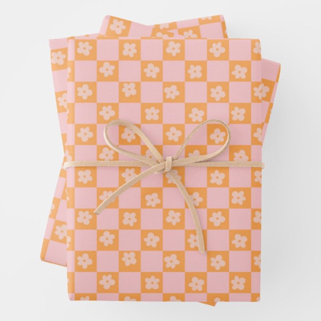 Retro Y2K Checkered Pastel Daisy Gift Wrapping Paper, Groovy Day Flower ...