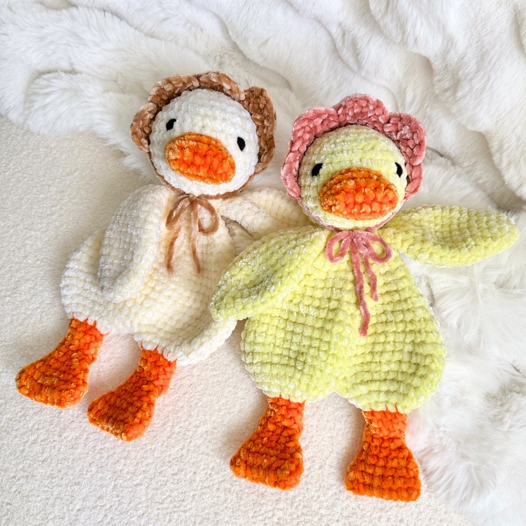 Duck Snuggler Crochet Pattern, Crochet Duck Comforter - Etsy