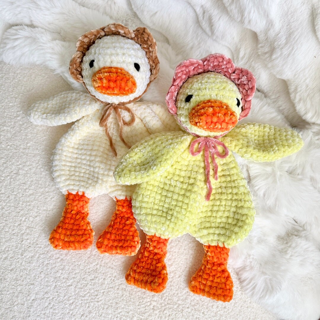 Duck Snuggler Crochet Pattern, Crochet Duck Comforter - Etsy