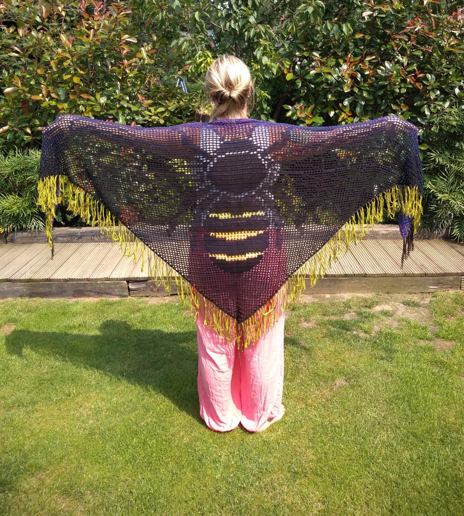 Filet 'bumble Bee' Crochet Chart Pattern for Shawl/wall Hanging. ***PDF ...