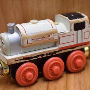 You Choose Thomas & Friends Wooden Railway Engines Train Stanley Mavis ...