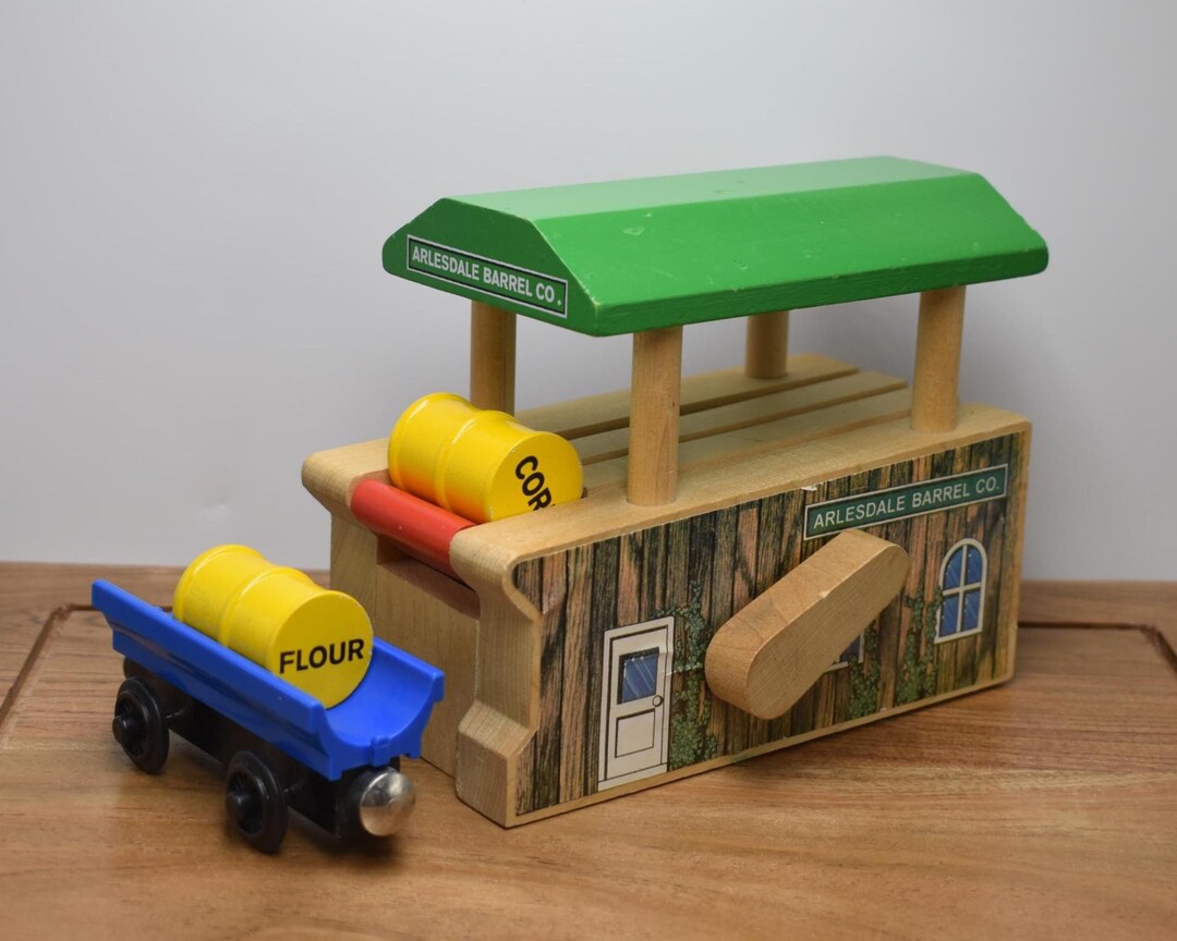1997 Vintage Barrel Loader Arlesdale Barrel Co Cargo Barrel Thomas ...