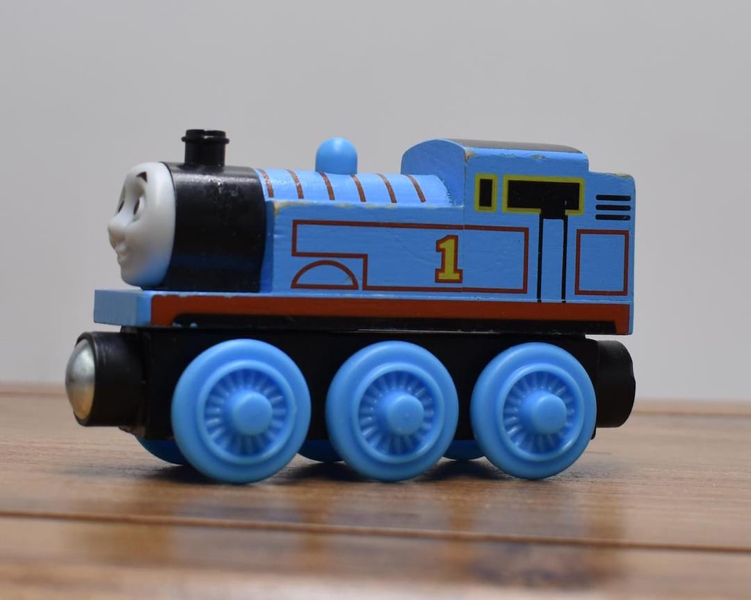 Thomas 1 Blue Engine - Thomas & Friends Wooden Railway Train Engine ...