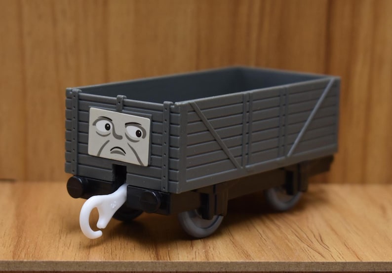 You Choose - Thomas and Friends Trackmaster Tanker Tender Troublesome ...