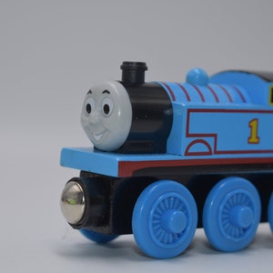 Thomas & Friends Thomas 1blue Wooden Railway Tank Engine 2003 Vintage ...