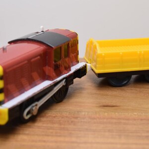 You Choose - Thomas & Friends Trackmasters Motorized Engines Tender ...