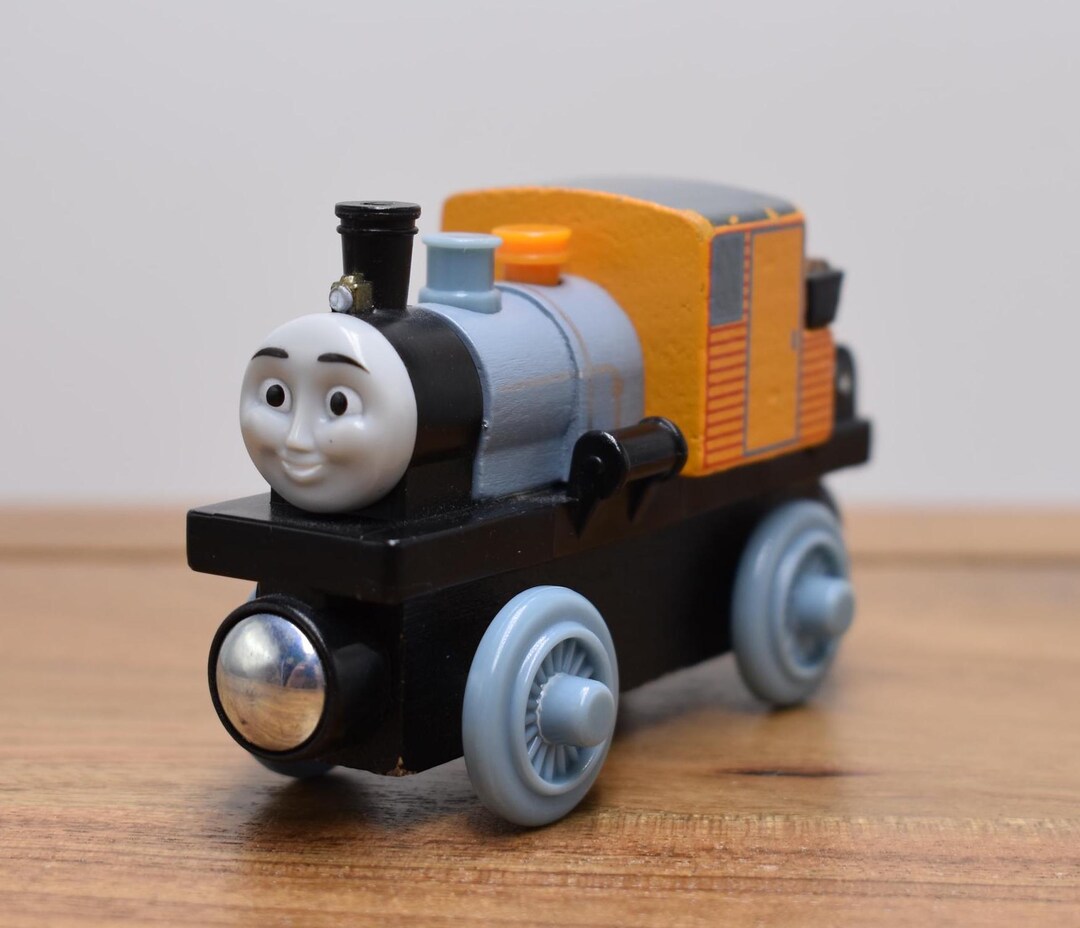 BASH Thomas & Friends Wooden Railway Train Engine Magnetics Y4383 - Etsy