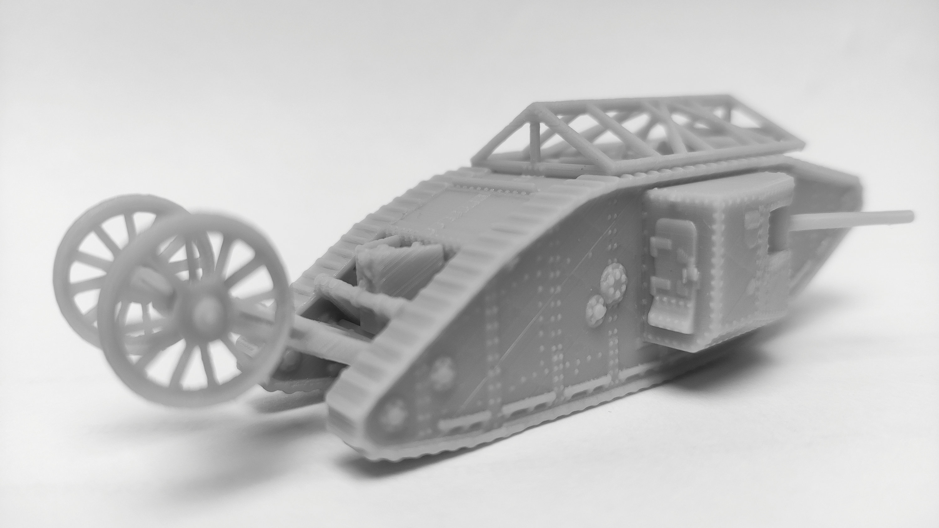 British WW1 MARK I "male" Tank 3D Printed in Resin Scale 1/100th for ...