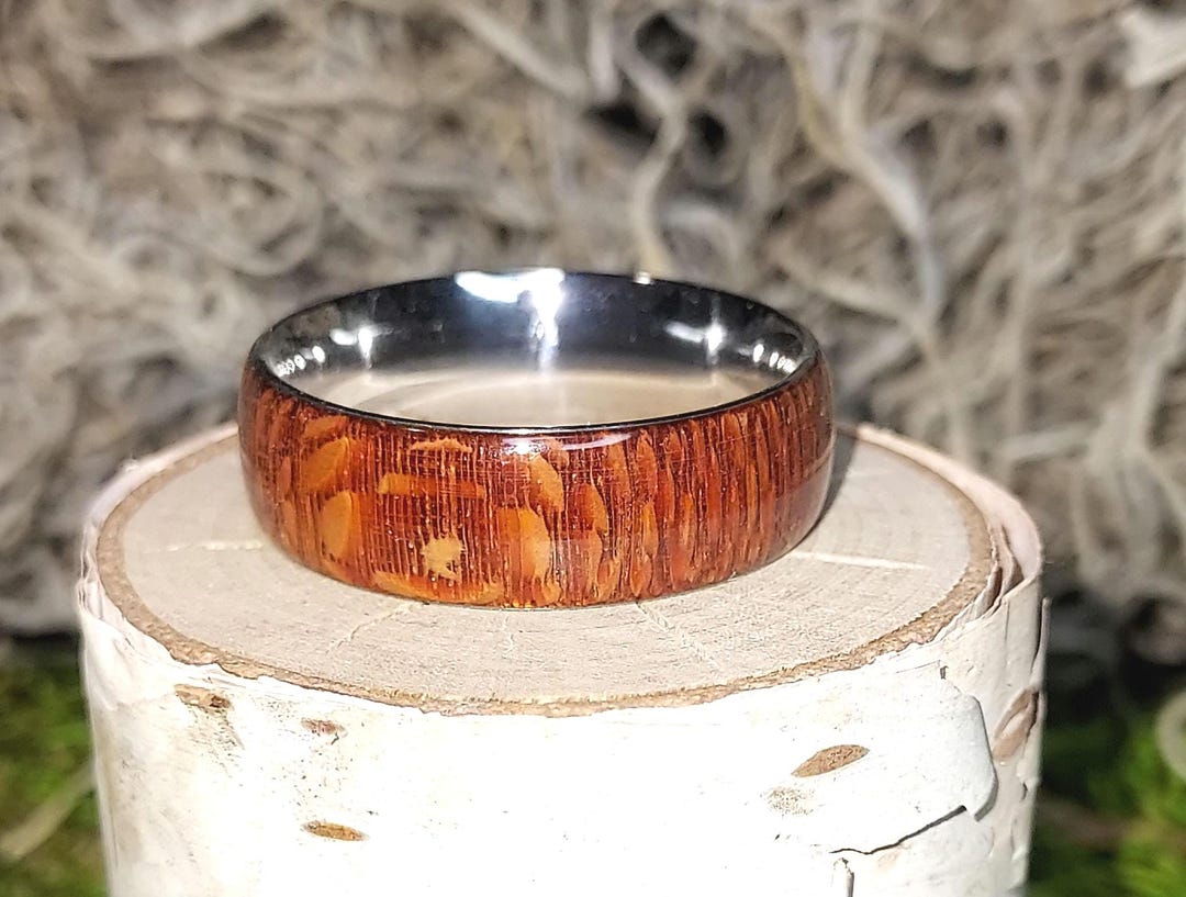 Fishtail Oak Wood With Titanium Core Ring. Made to Your Size! - Etsy