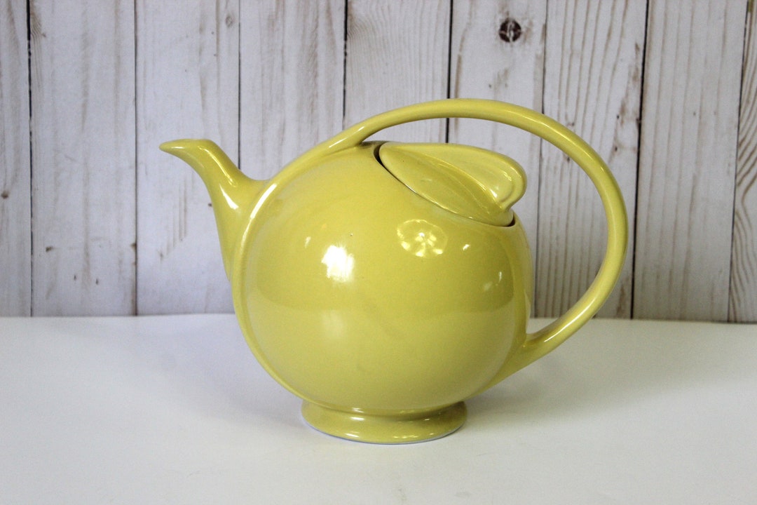 Vintage Hall Pottery Teapot Air Flow Streamline Art Deco HTF Yellow ...