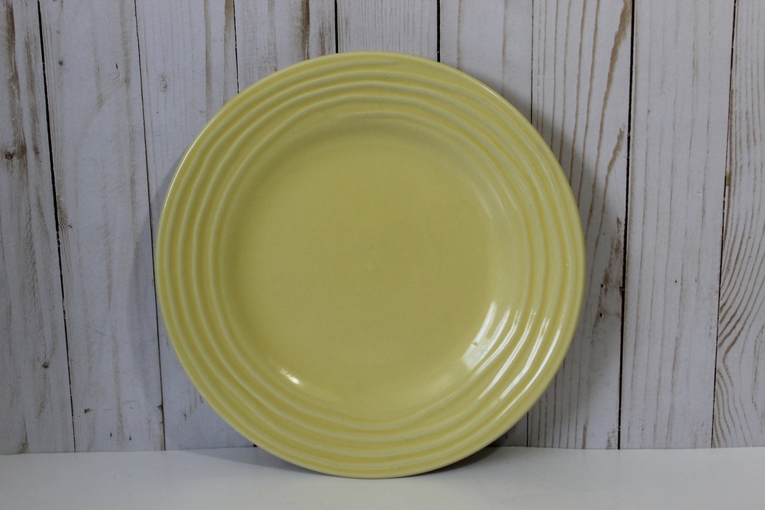 Vintage 40s 50s Vernon Kilns Bauer Vintage California Pottery Ring Ware ...