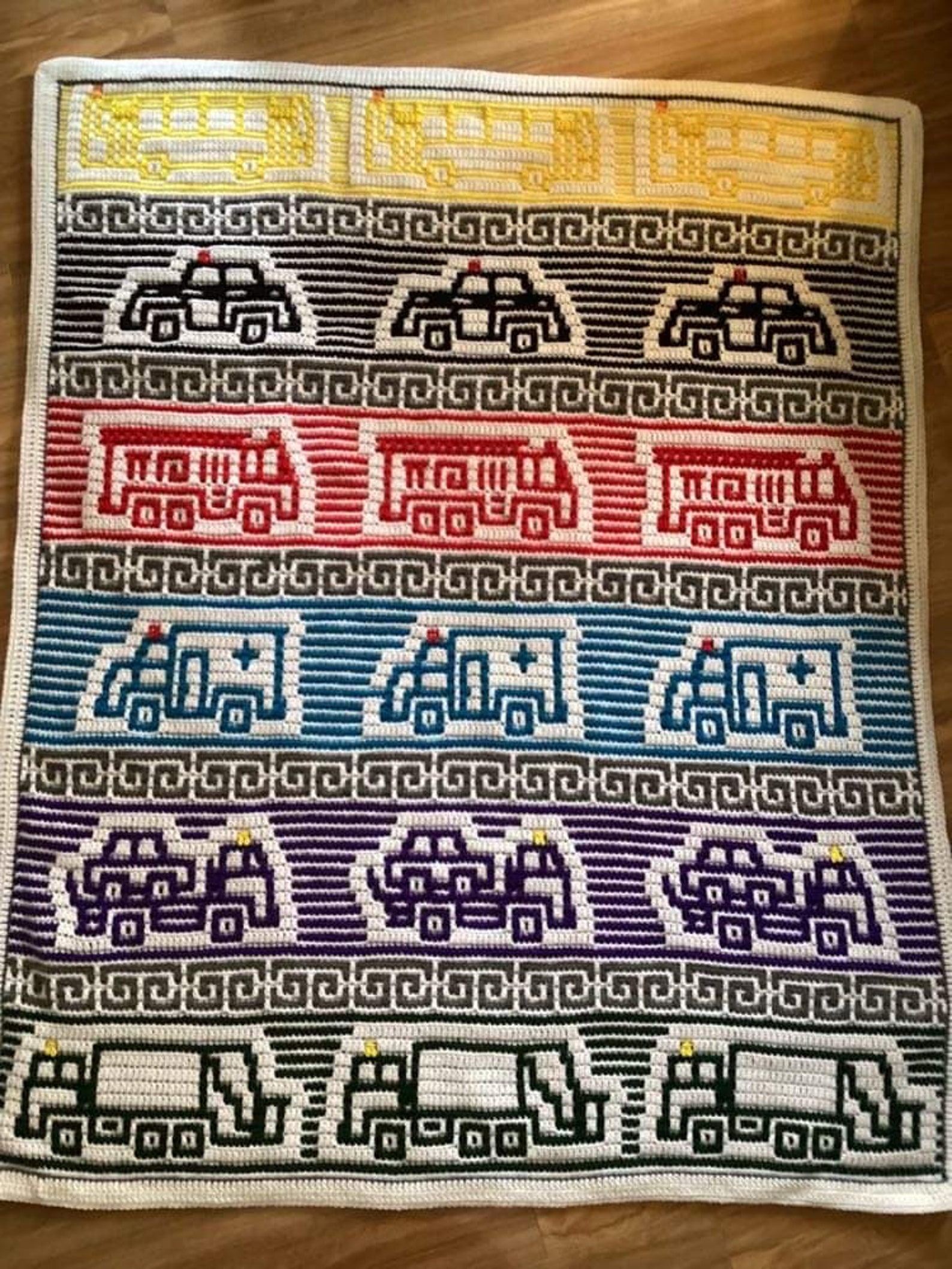 Little Bendy Bus Overlay Mosaic Crochet Block - Etsy