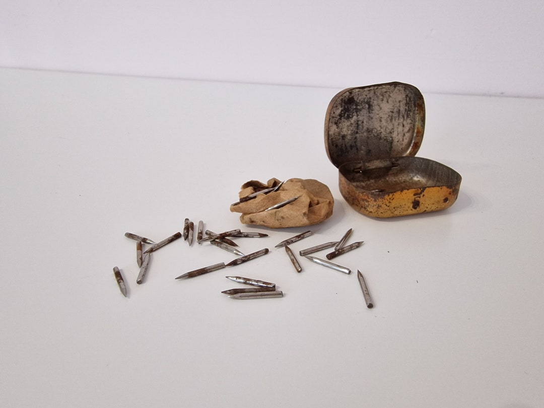 Vintage Gramophone Needle Box With Original Needles | Gramophone ...