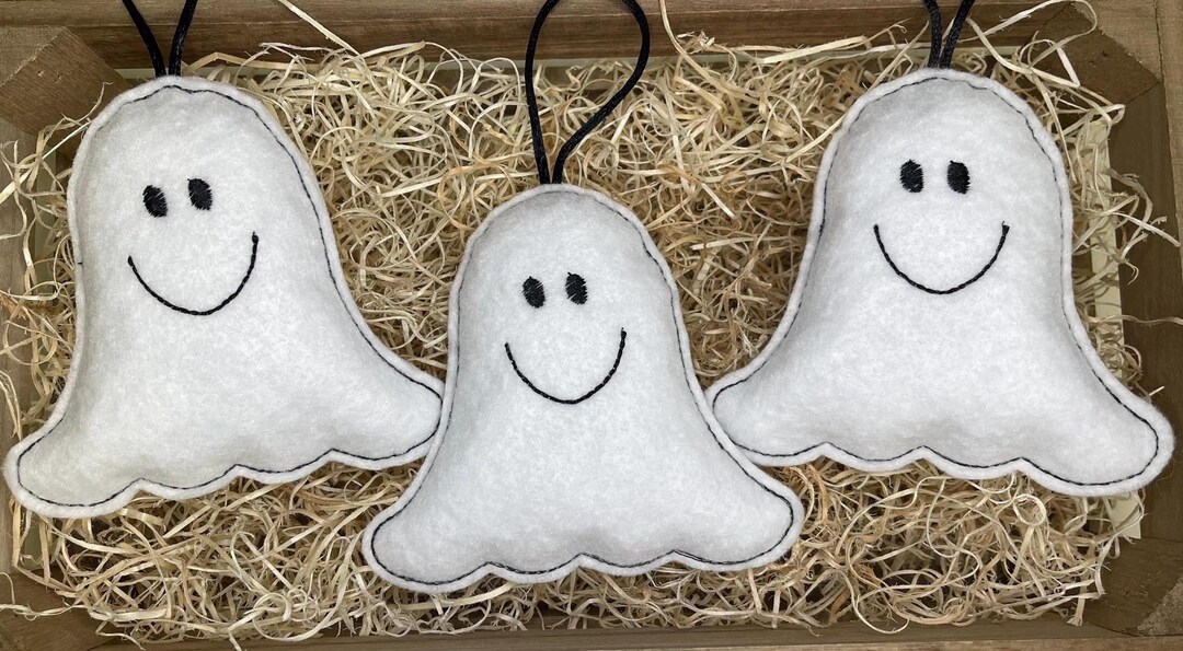 Felt Ghost Ornaments Set: Halloween Decor - Etsy