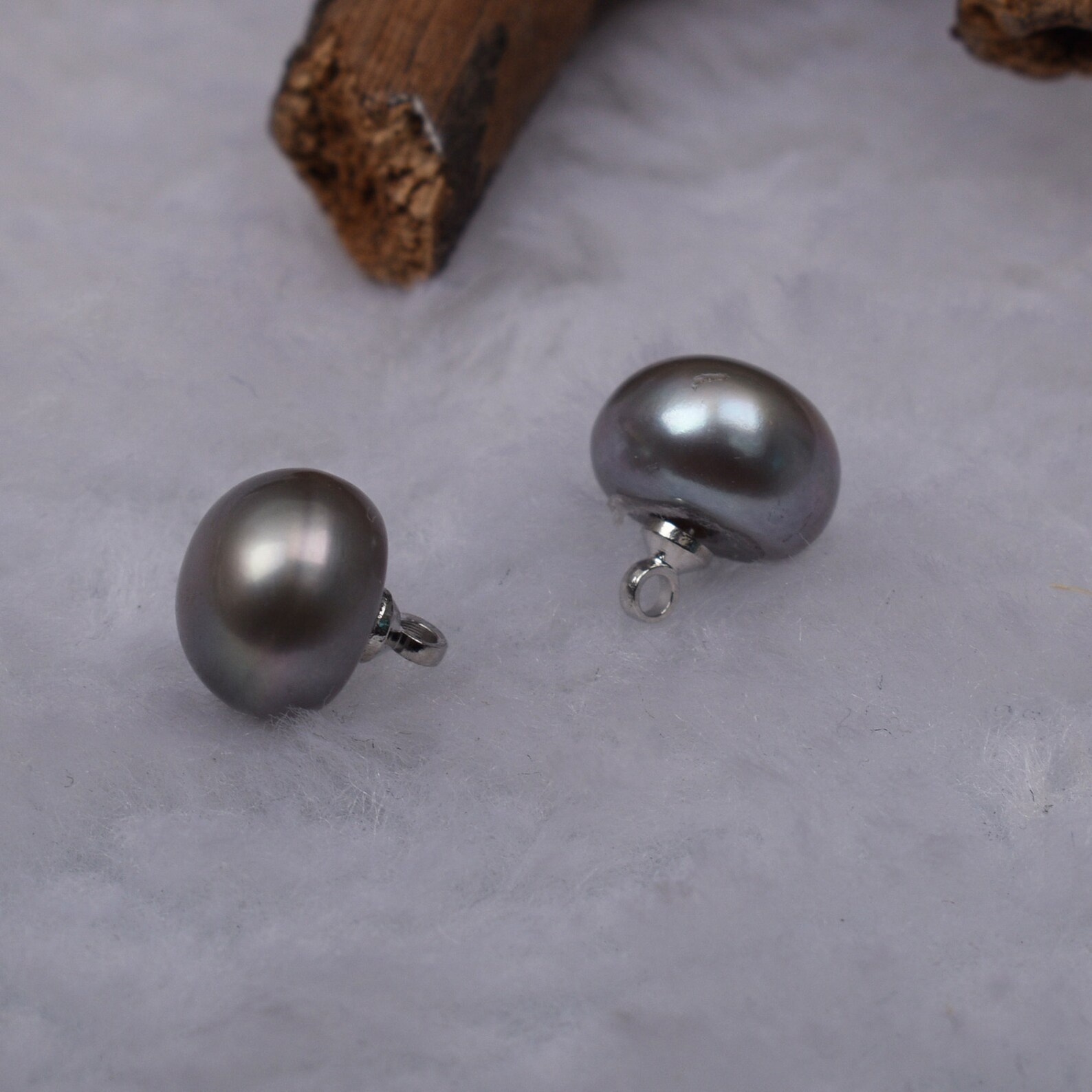 Grey Pearl Buttons, Natural Coated Pearl Sewing Button (8-9mm), 20 Pcs ...