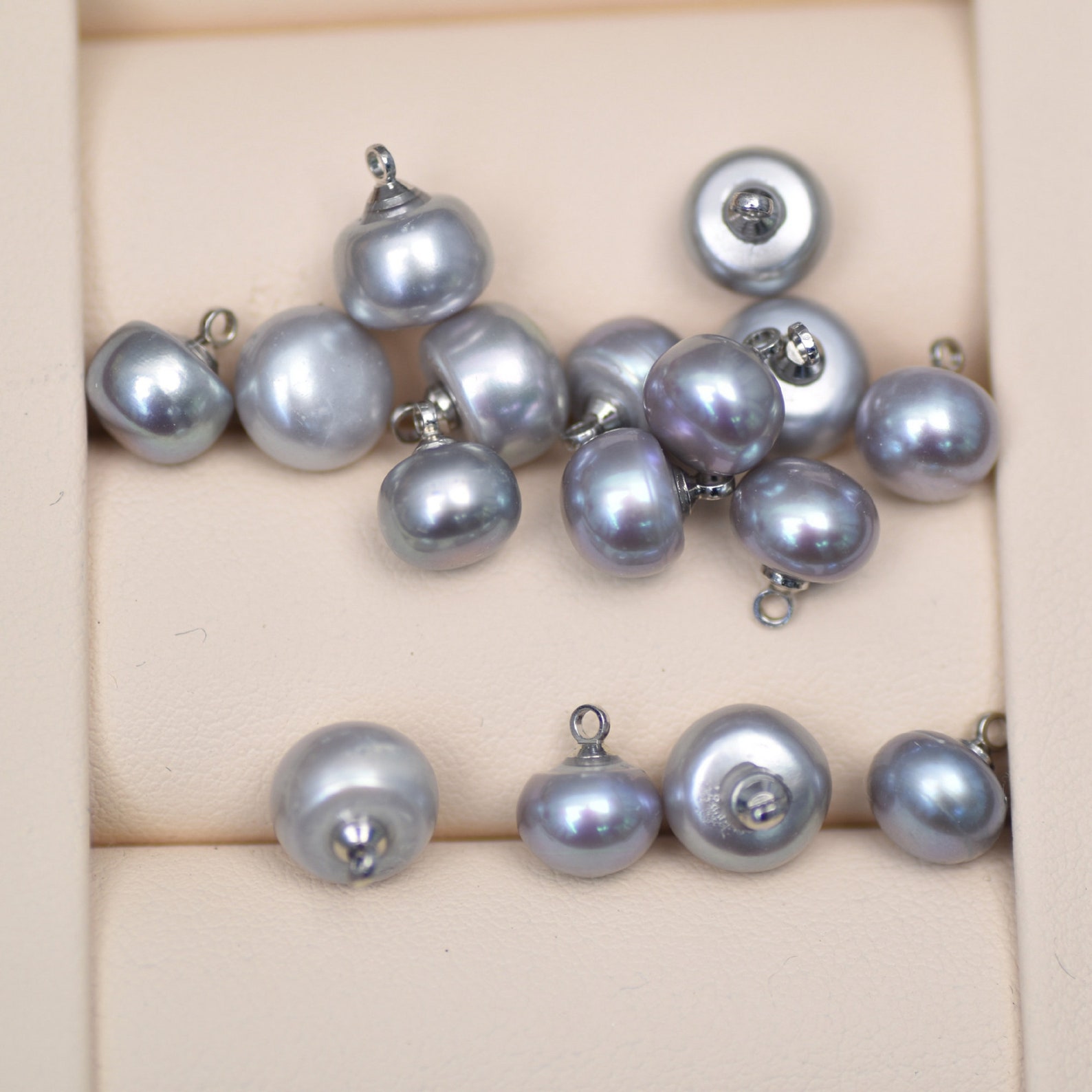 Grey Pearl Buttons, Natural Coated Pearl Sewing Button (8-9mm), 20 Pcs ...
