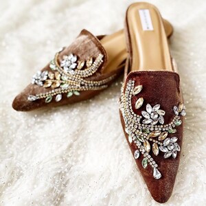 Simple Embroidery Beaded Woman Mules, Velvet Classic Rhinestone Clogs ...