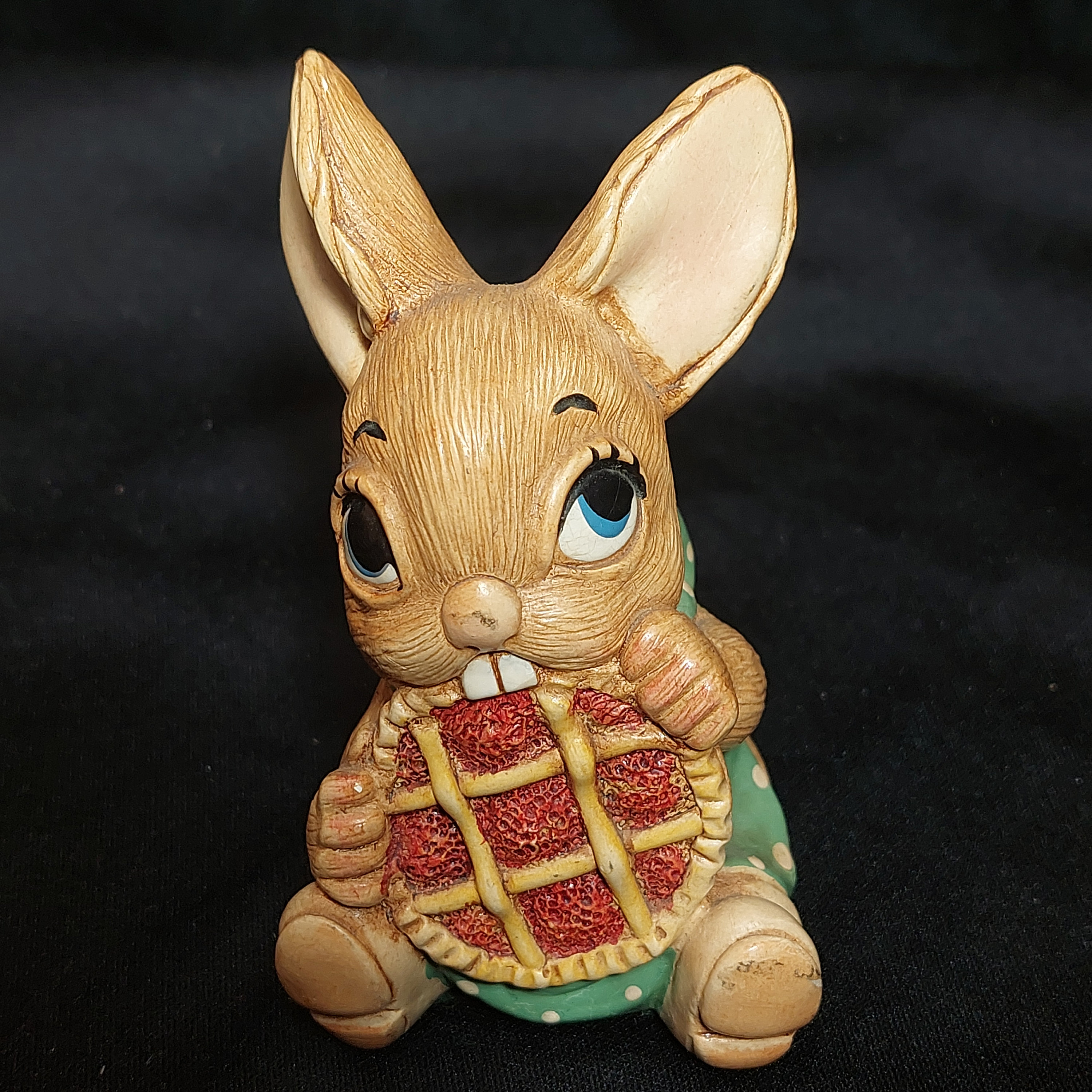 Vintage 1970's 1980's Pendelfin Rabbit Picnic Midge Bunny Eating Pie ...
