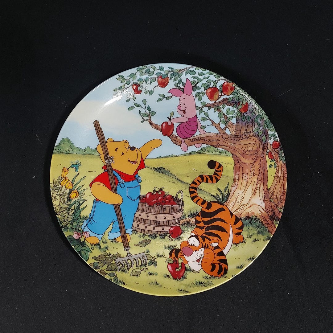 Vintage 1998 Winnie the Pooh Plate Bradford Exchange "fun in 100 Acre ...