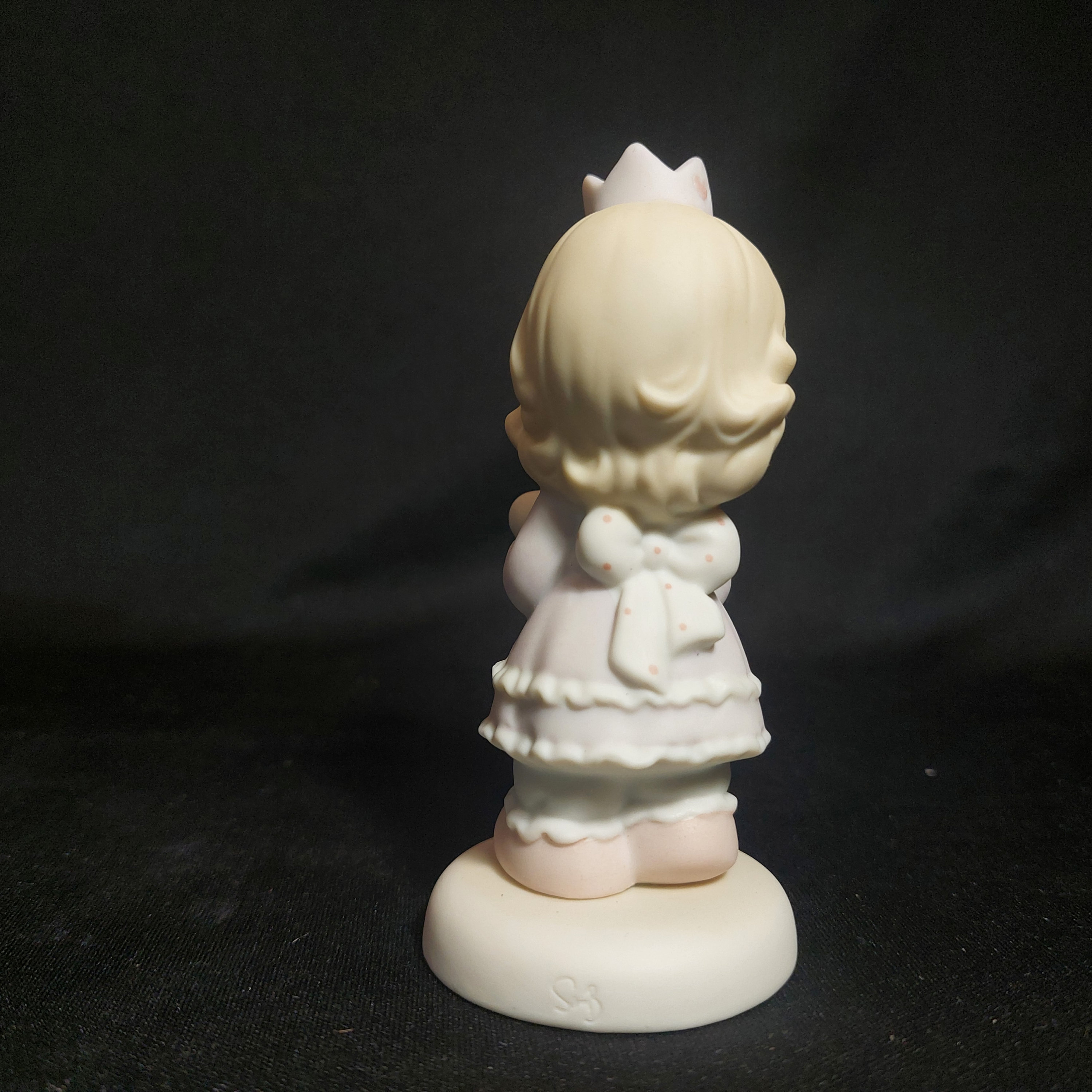 Vintage 1996 Precious Moments Porcelain Figurine Little Moments Mean A ...