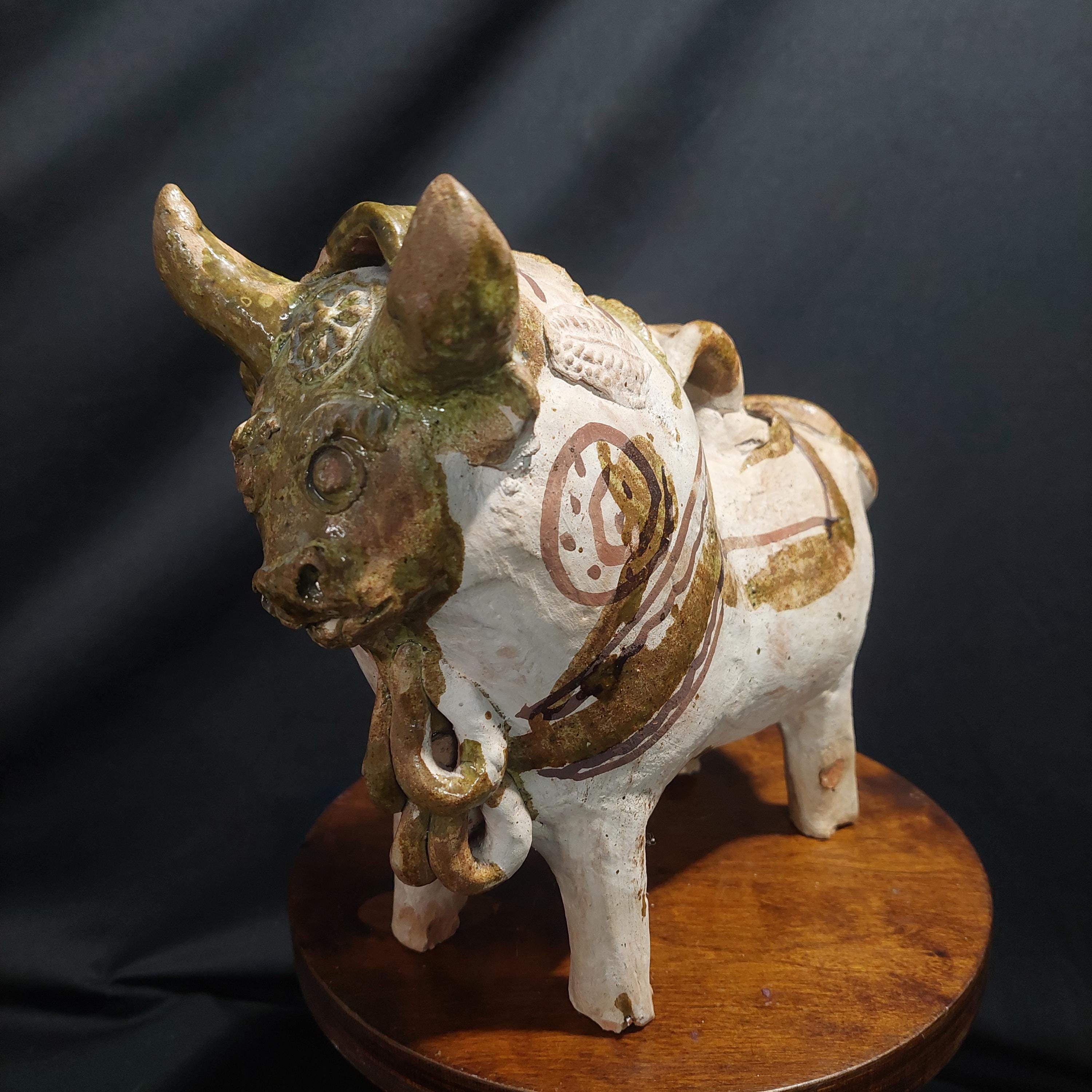Vintage Torito De Pucara: Handcrafted Terra Cotta Peruvian Bull ...