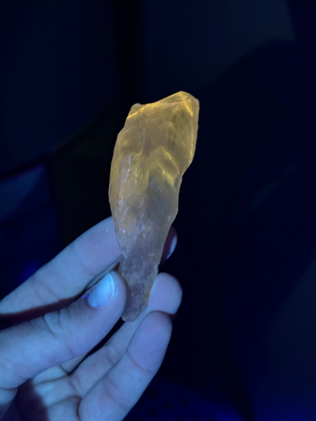 RARE "phoenix Flame" Golden Healer Quartz Point, UV FLUORESCENT, Found ...