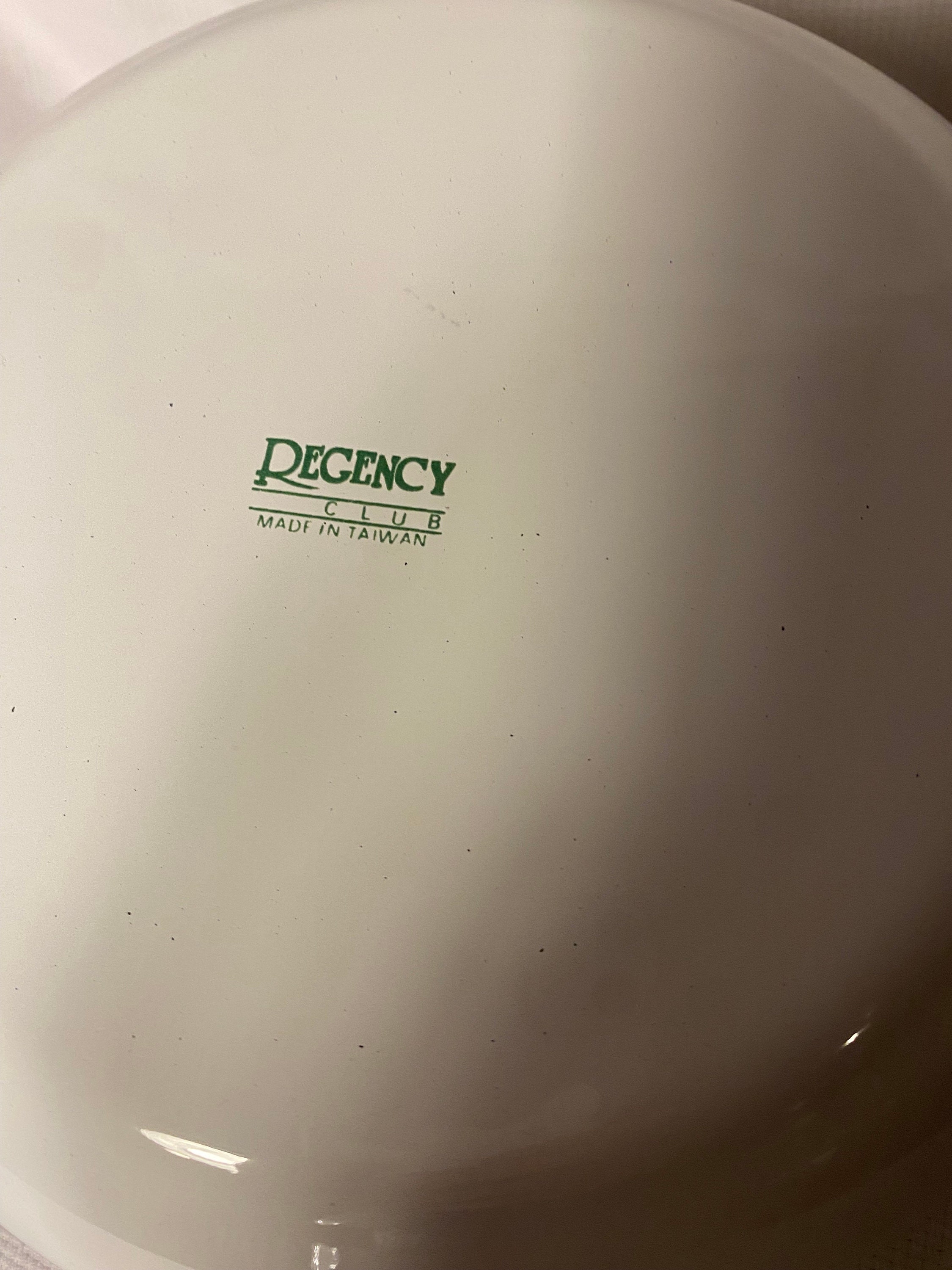 Regency Club 3-quart Covered Enamelware Casserole With Lid - Etsy