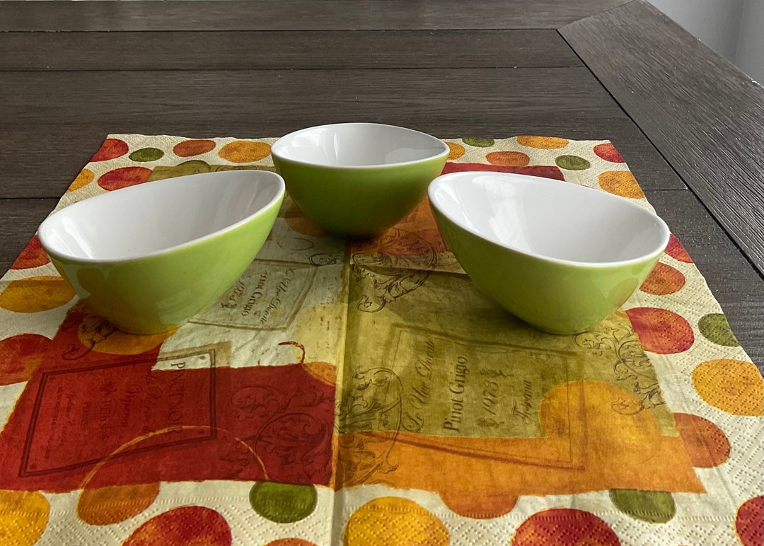 Egg Shaped Green Sloped Berry Dessert or Condiment Bowls Vintage Set of ...