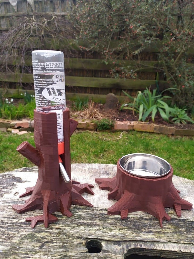 Water Bottle and Food Bowl 3D Printed Tree Trunk Stands! - Etsy