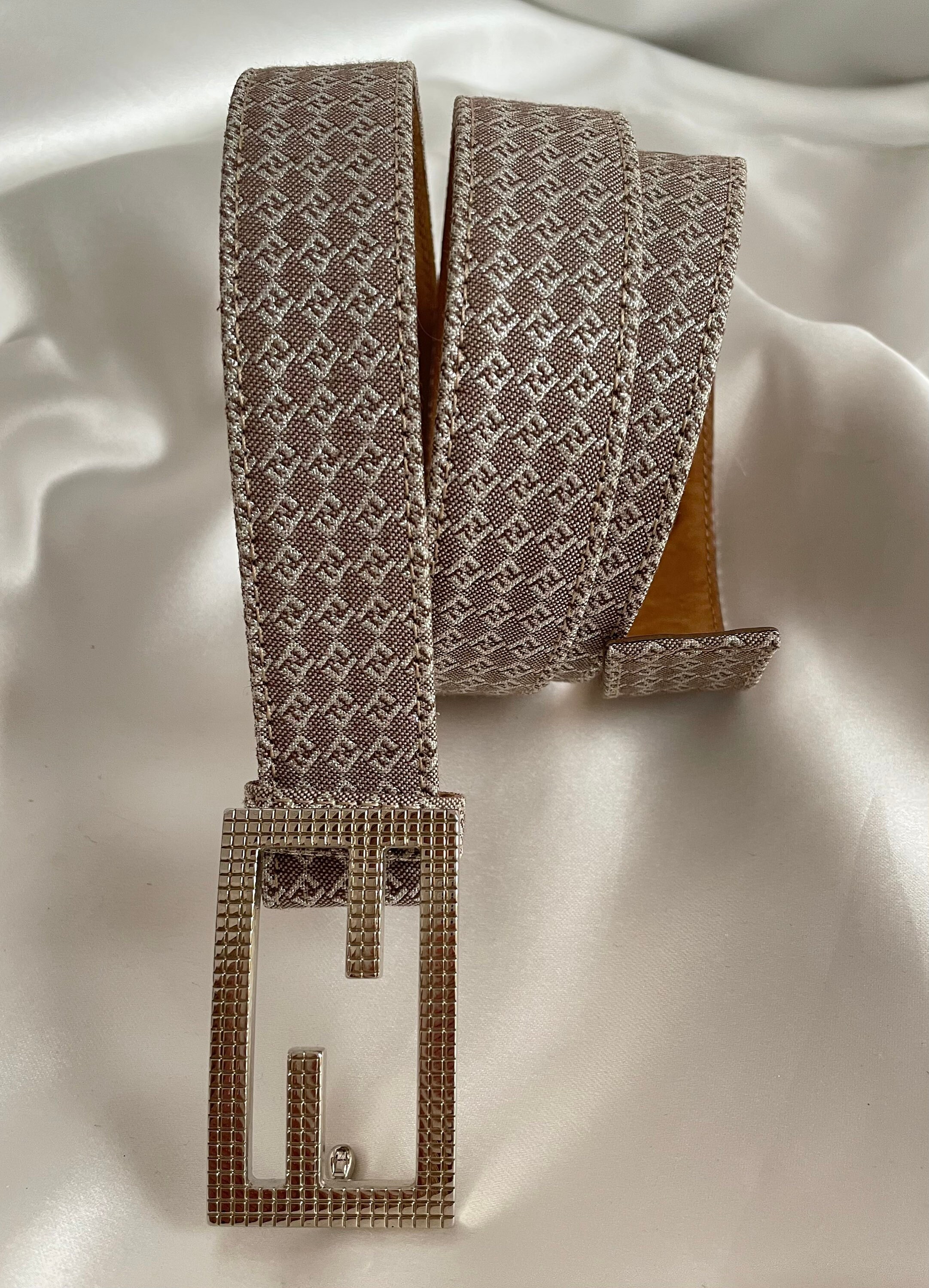 Fendi Belt White Gold Buckle