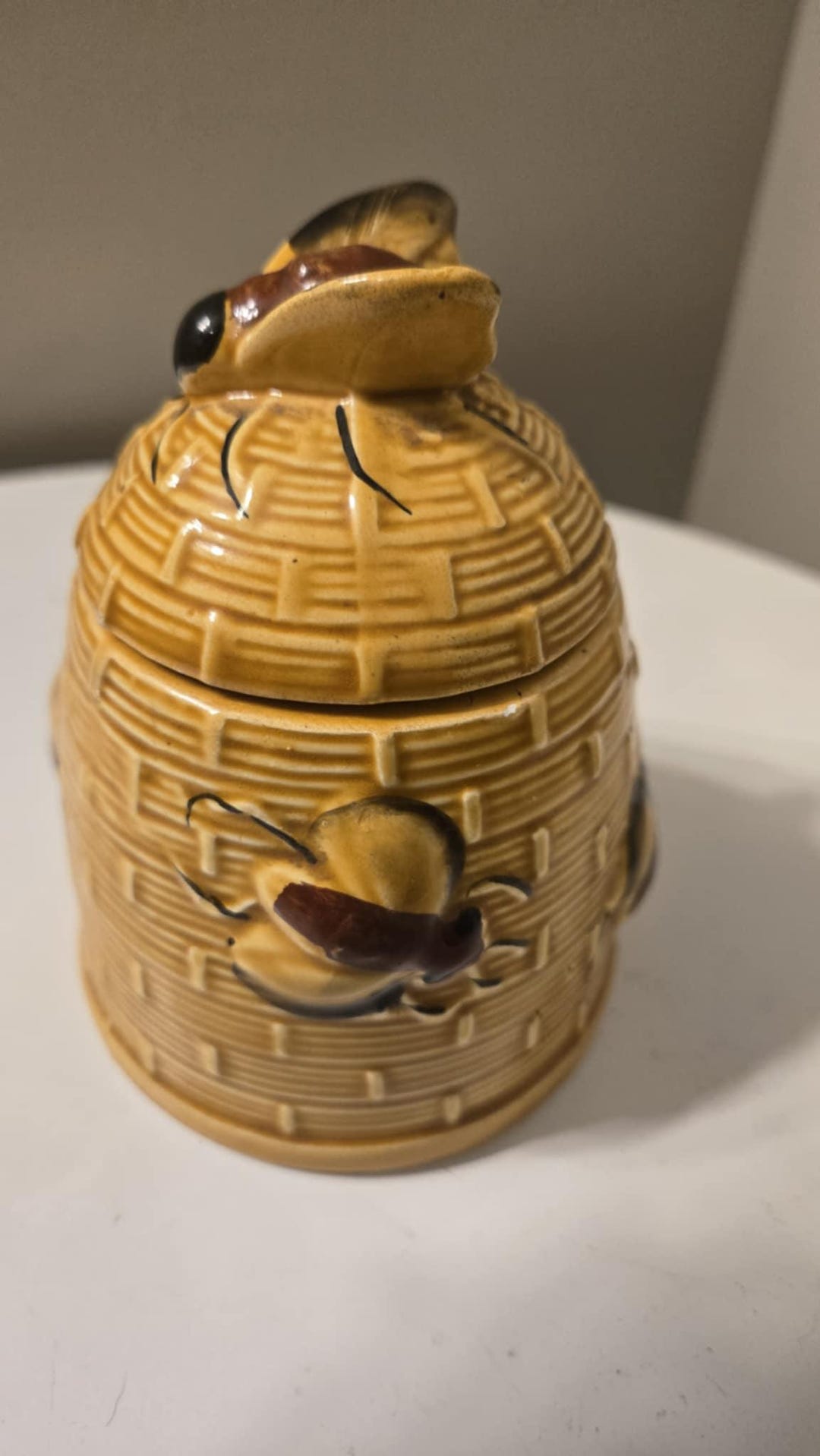 Vintage Ceramic Beehive Honey Pot With Bee Design - Charming Kitchen ...