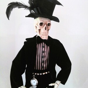 Dapper Halloween Skeleton Halloween Decoration Dapper Skeleton Figurine ...