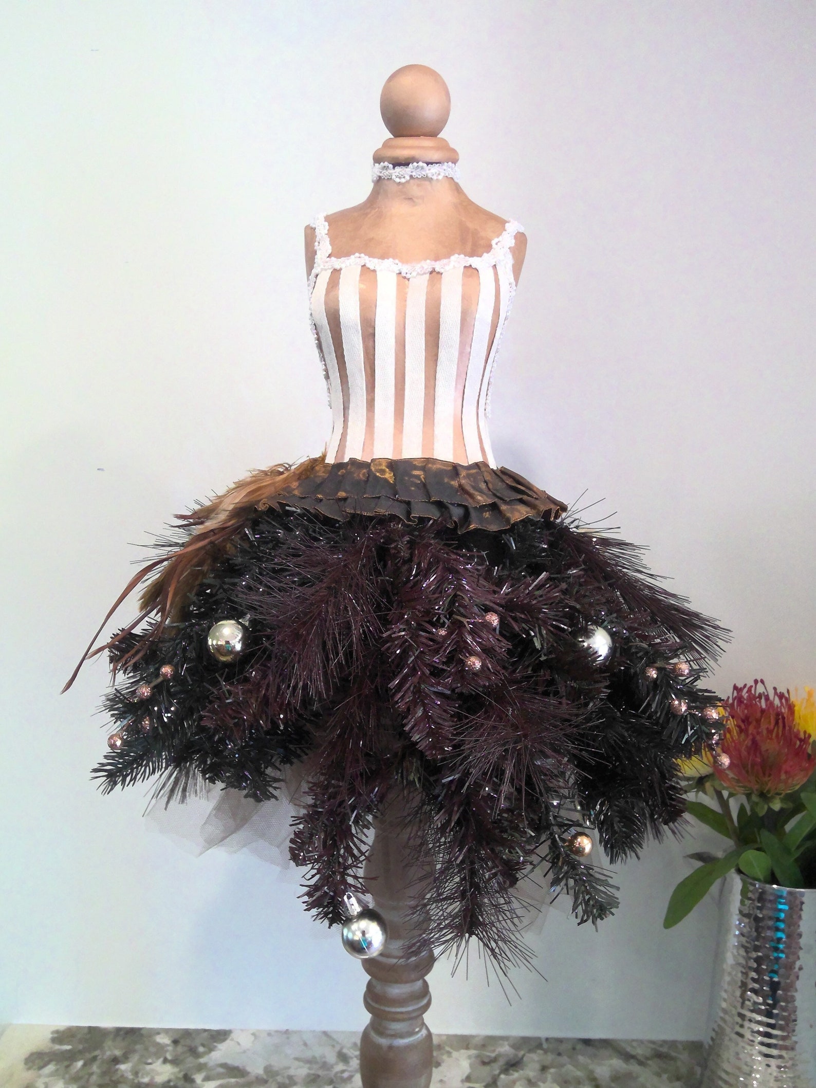 Vintage Dress Form Tree Mannequin Vintage Western Girl - Etsy