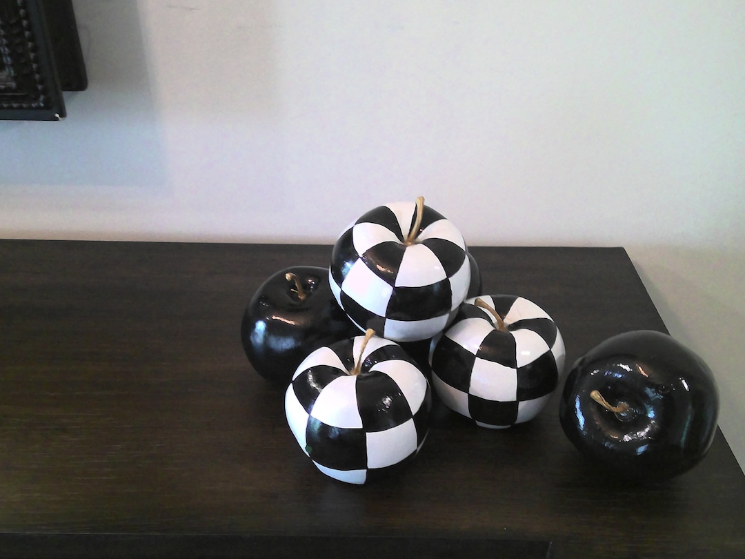 Black and White Check Apples, Farmhouse Apples, Hand Painted Apples ...