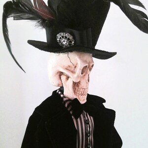 Dapper Halloween Skeleton Halloween Decoration Dapper Skeleton Figurine ...