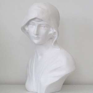 A Lady Figurine-sculpture-bust-plaster Cast- Home-decor - Etsy