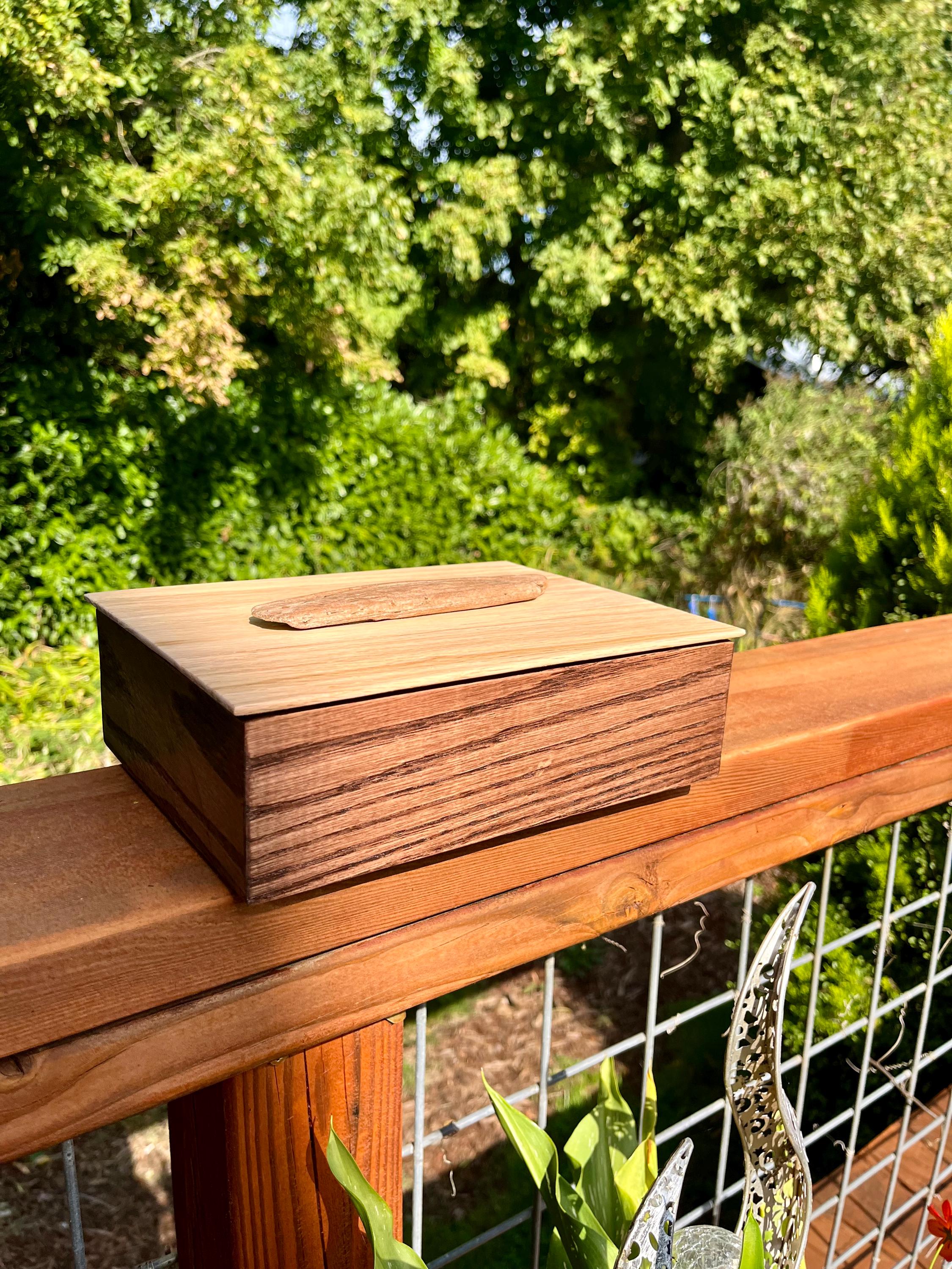 NEW Solid Oak Storage Box With Oak Lid New Zealand Driftwood Pull - Etsy