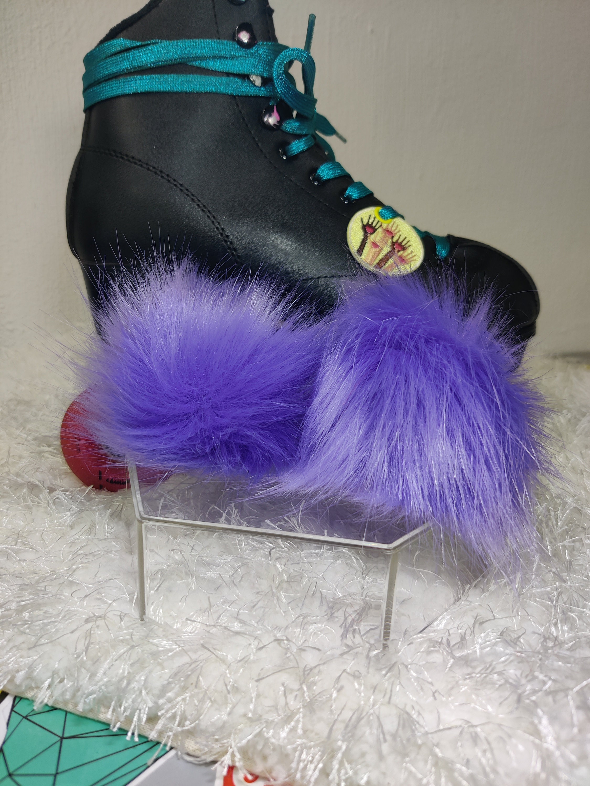 Purple Faux Fur Skate Pom Poms| Roller Skating Accessories | Roller ...
