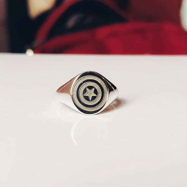 Captain America Ring - Etsy