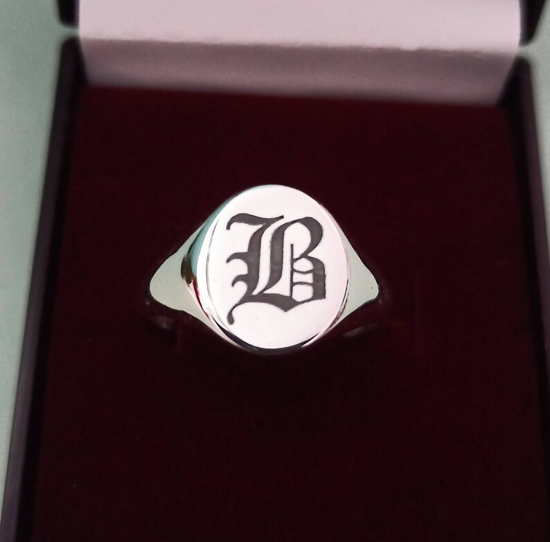 Sterling Silver Signet Ring Old English Font Engraved Ring - Etsy