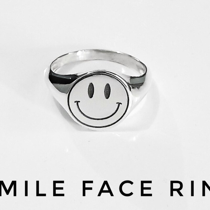Smiley Face Ring - Etsy