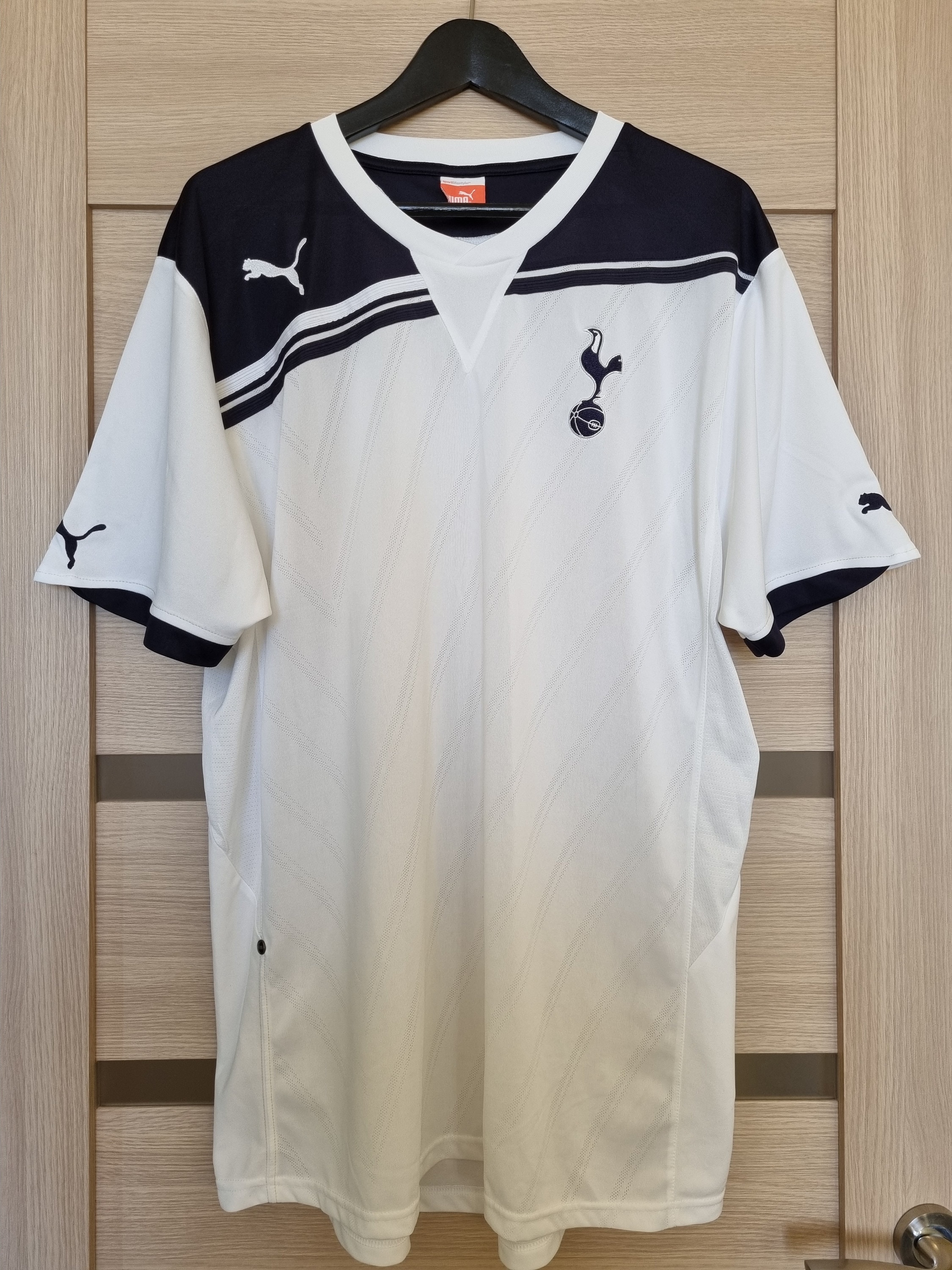 Tottenham Hotspur 2010/2011 Home Football Soccer Shirt Jersey Autonomy ...