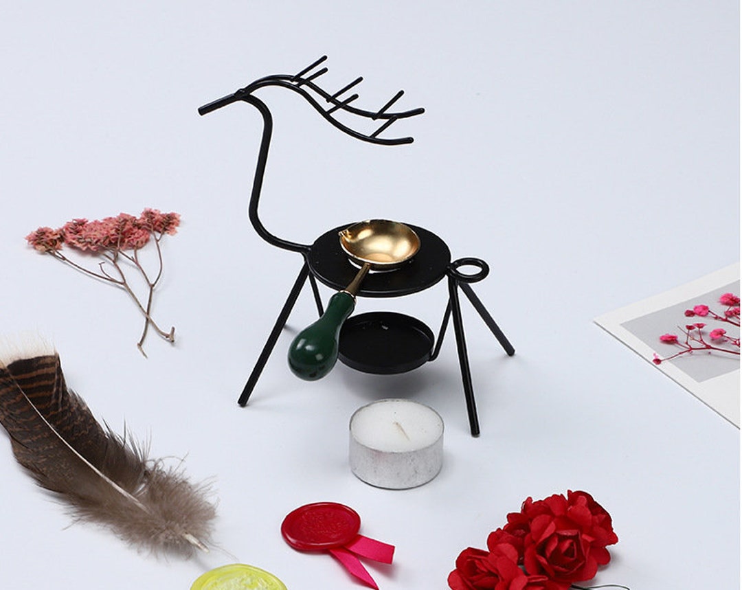 Creative Art Fawn Fire Lacquer Furnace / Nordic Style Iron Art Fawn ...