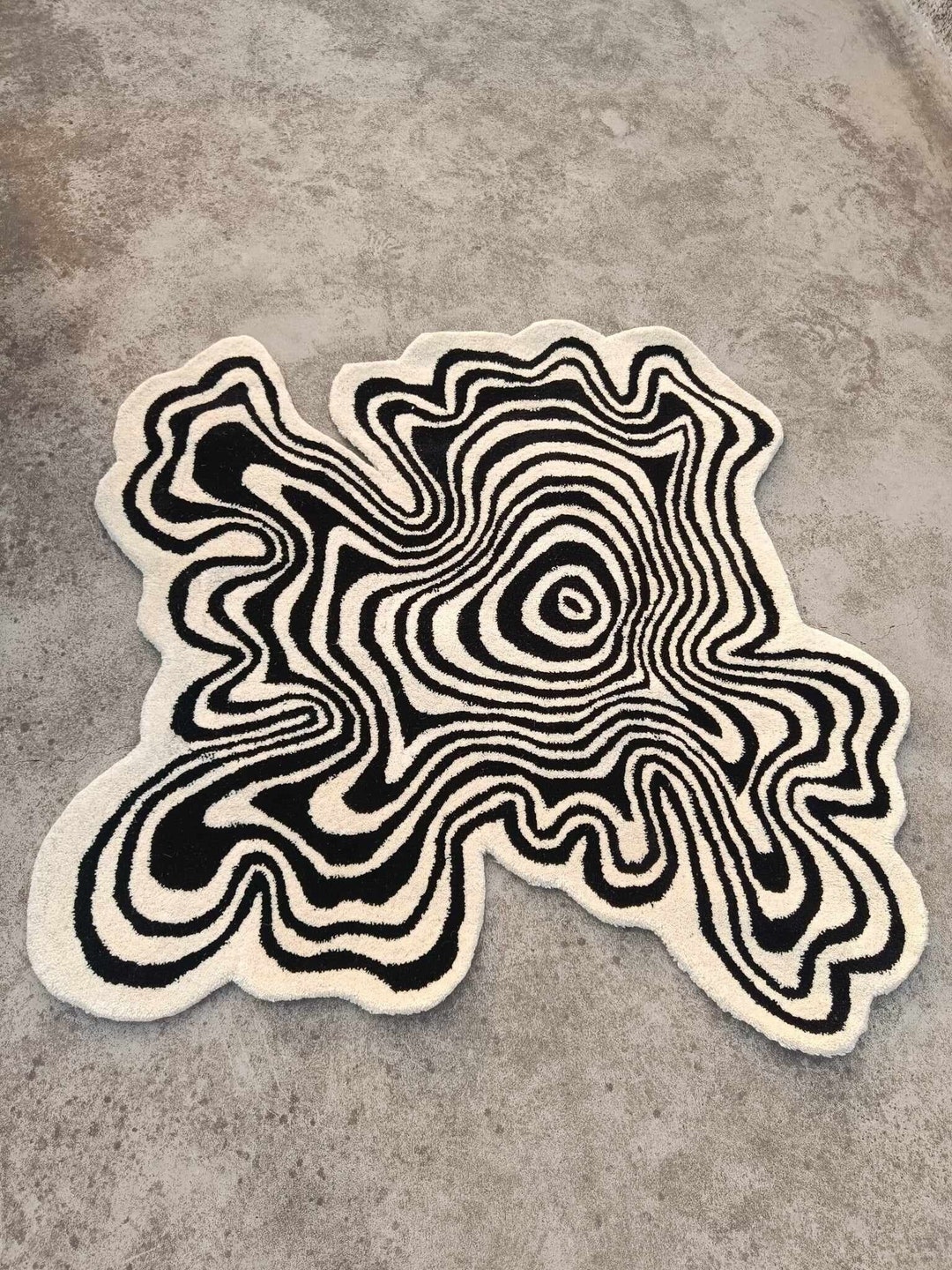 Irregular Shaped Custom Throw Rug Illusion Pattern Hand-tufted Wool ...