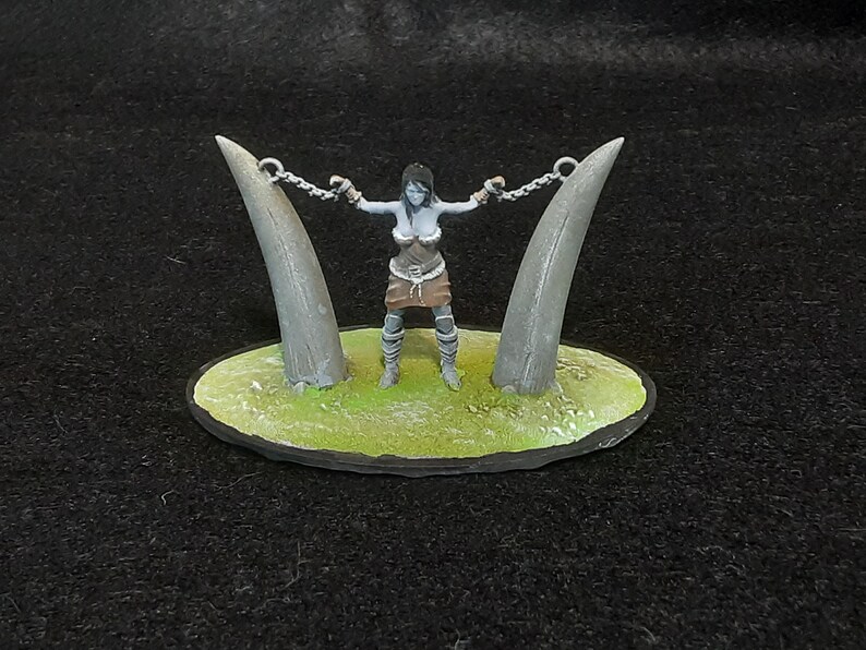32mm Scale Chained Hero - Etsy