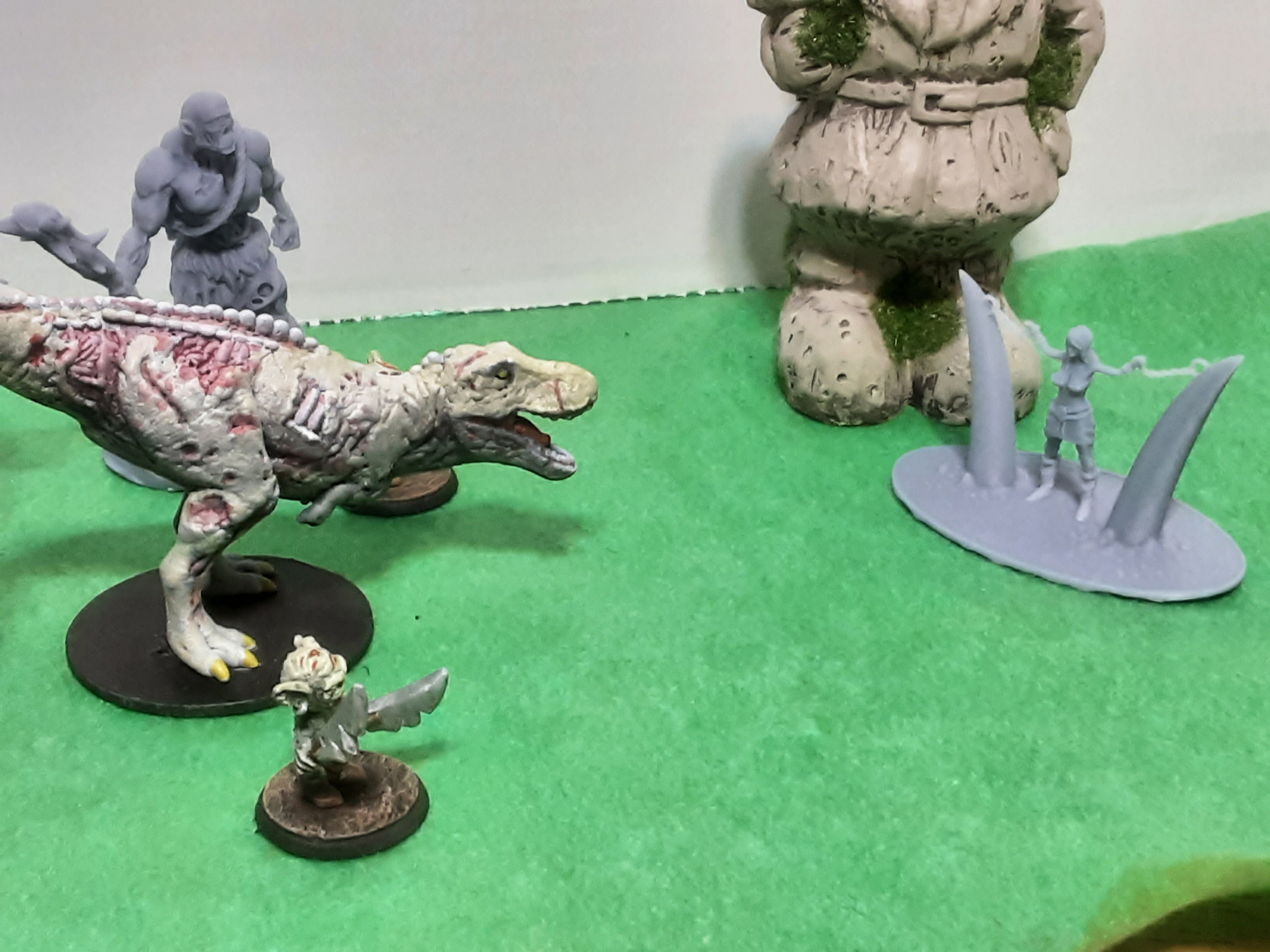 32mm Scale Chained Hero - Etsy