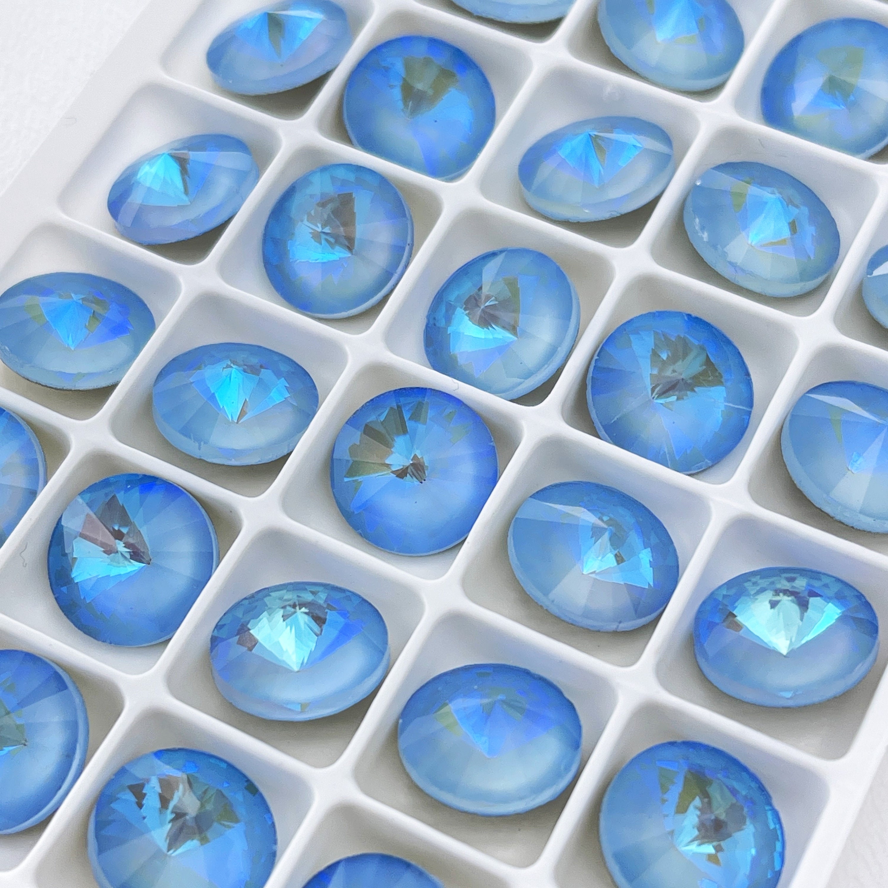 12mm Gleam Mocha Iridescent Rivoli Crystal | Faceted Pointed Back ...