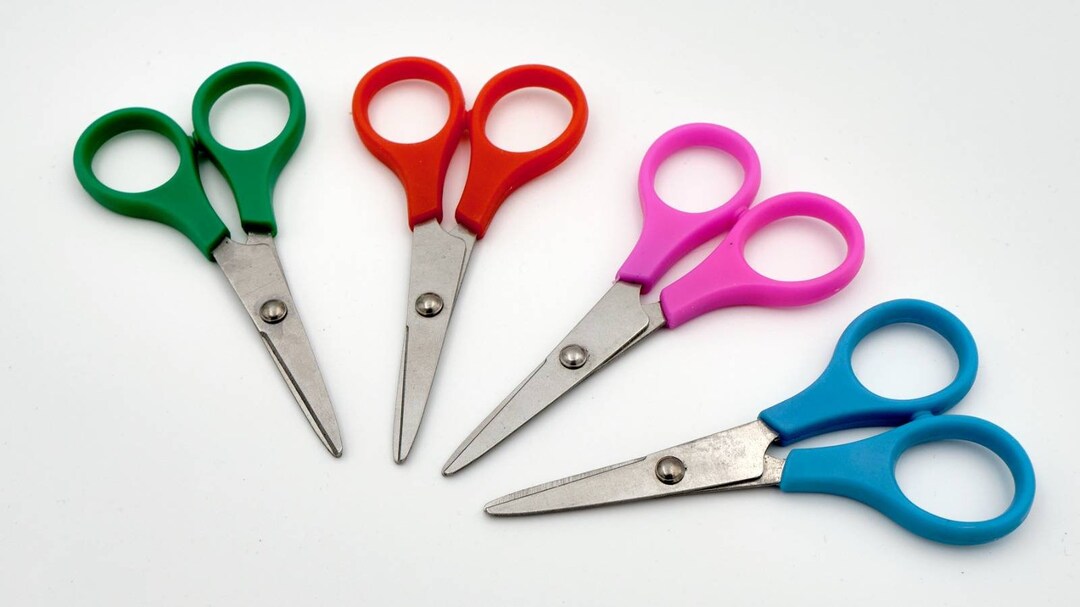 Set of 4 Children's Craft Scissors/scissors Length 10 Cm in a Practical ...