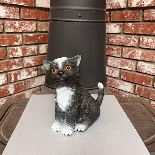 Plastic Cats Figurine - Etsy