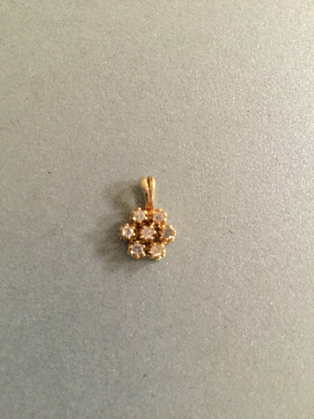 Vintage Small 14K Solid Gold Flower Pendant With Seven Diamonds. Very ...